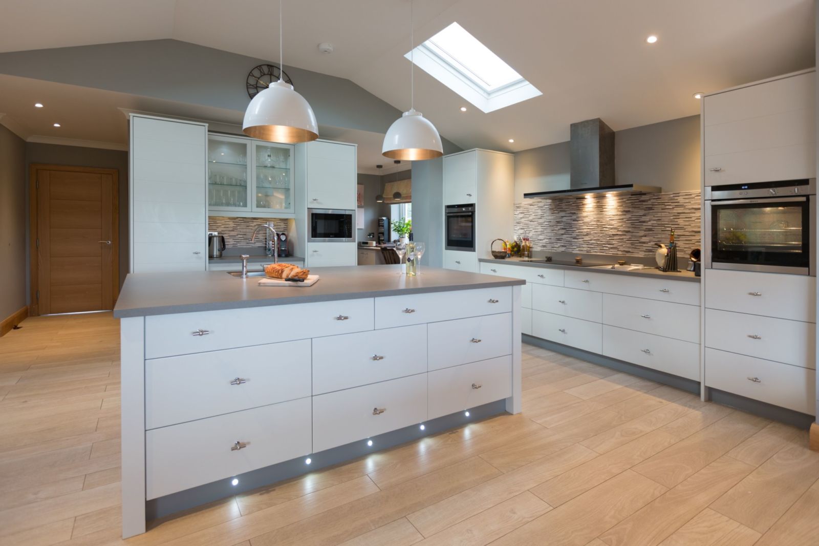Bespoke Kitchens Wales - Bespoke Kitchens from Wales built in Mark ...